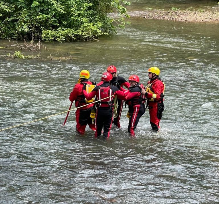 Rescue 3 Swiftwater and Flood Rescue Technician Course! - Ridgeway ...